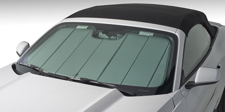 Come Proteggere il Parabrezza dell‘Auto nelle Estati Calde